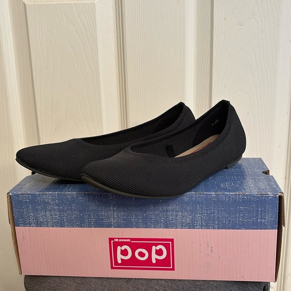 pop | Shoes | Pop Brand Black Flats | Poshmark